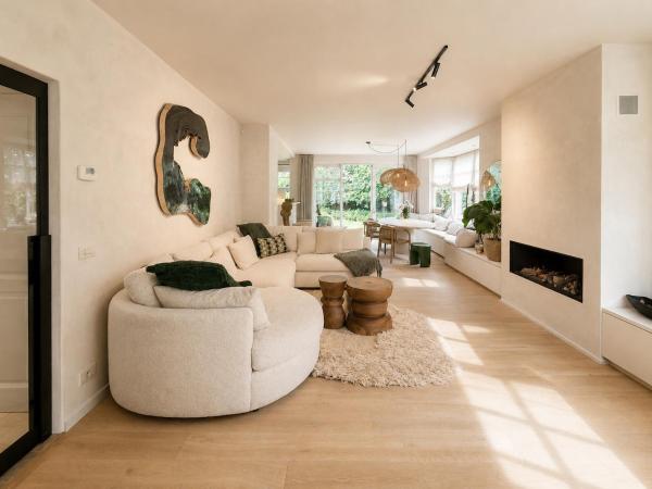 Peaceful 3-bedroom Villa With Spacious Garden In Knokke - Knokke-Heist
