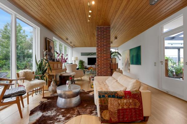 4br Modern Family Home Hot Tub, Garden And Parking - Reykjavík