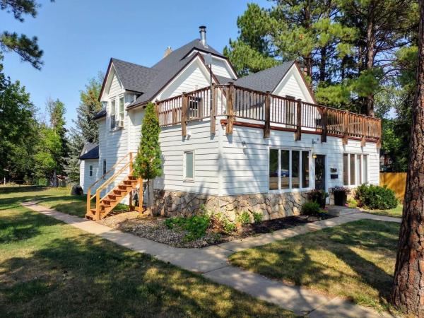 Spearfish Cottages - Spearfish, SD