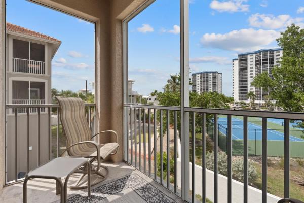 White Cap Condo B201 By Sun Palace Vacations - Fort Myers Beach, FL