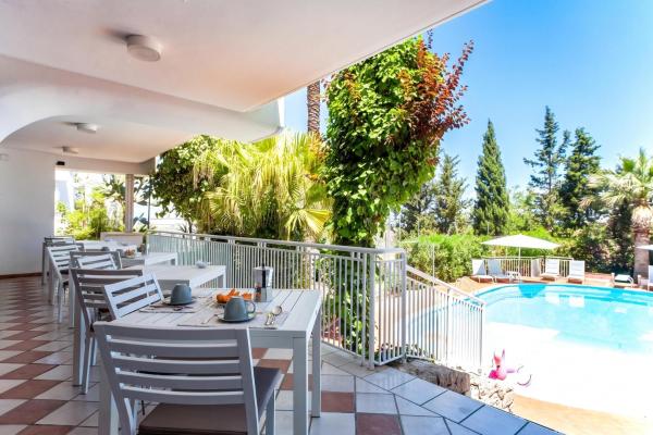 Villa Nice Dream With Pool And Terrace - Happy Rentals - Parabita