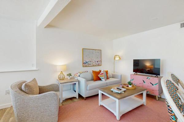 Freshly Remodeled Island Suite W Pool & Pet Friendly - Anna María, FL