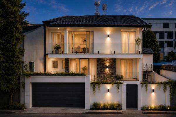 Spacious Luxury Home In Colombo - Colombo
