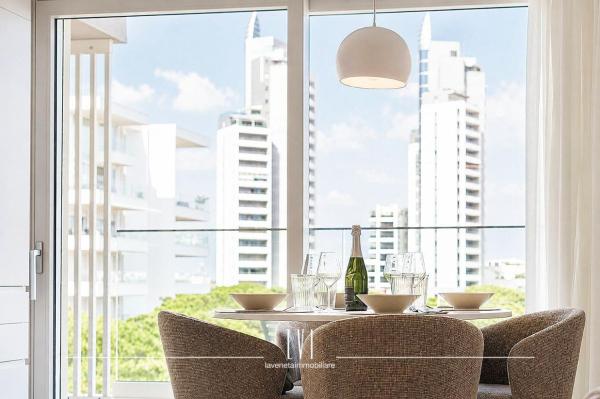 Be White - Bilocale Con Posto Spiaggia - Jesolo