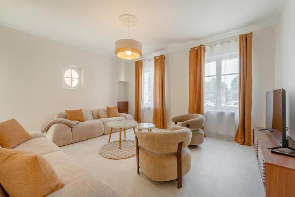 Maison Sophie For 10 Guests - Pierrefonds