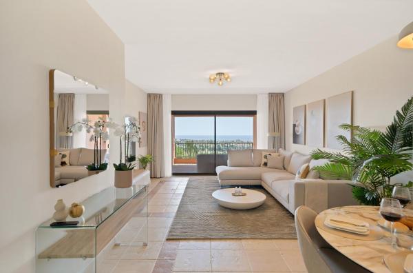 Flamingos Luxury Apartment - Sea Views, Golf & Free Parking - Benahavís