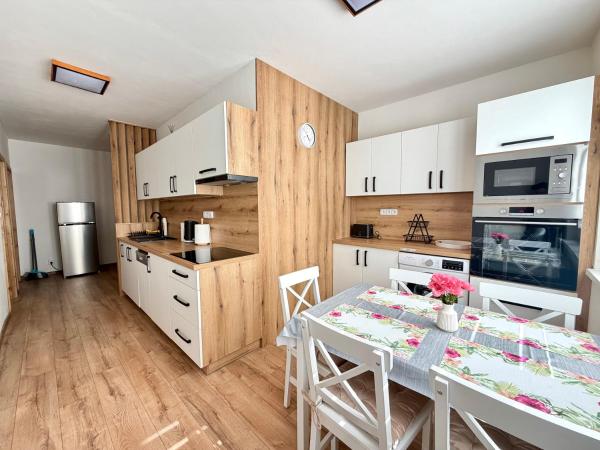 Apartmánový Byt Flower - Chomutov