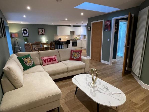 Modern New Build 3-bed House Near Science Park - Cambridge
