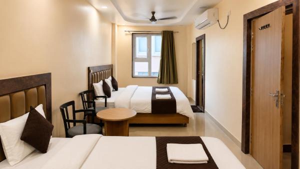 Hari Niwaas Guest House By Vm Stays Near Ghat And Temple - Varanasi