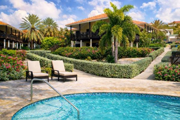 Poco Poco Villa - Poolside Golf & Beachfront Resort - Curazao