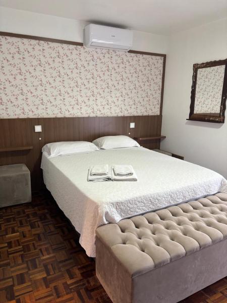 Hospedaria Gãstehaus Enzian - Treze Tílias