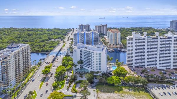 Eternal Sunrise Suite - Dania Beach