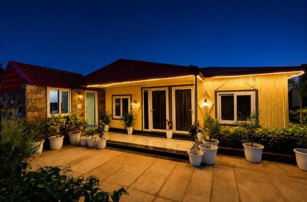 Elivaas Signature Royal Green Farm Pet-friendly 2-bhk Countryside Farmhouse With Private Pool, Gazebo And Garden - Manesar