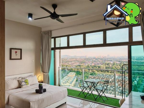Lovely Studio City View Balcony Palazio Mount Austin By Gdragon Homestay - Malaysia