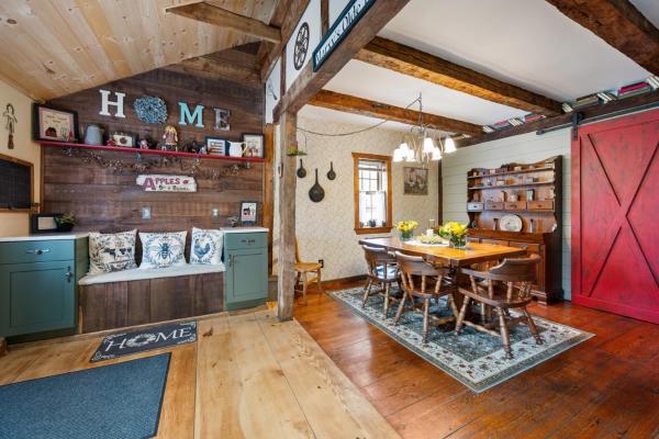 Historic Farmhouse Near Saratoga With Fire Pit - Clifton Park, NY