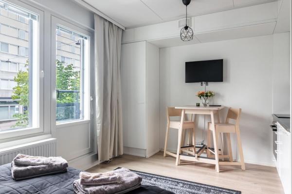 Modern Studio With Balcony Next To Railway Station - Lahti