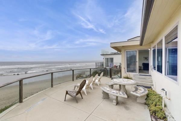 Nana's Vintage Beach House - Cayucos, CA