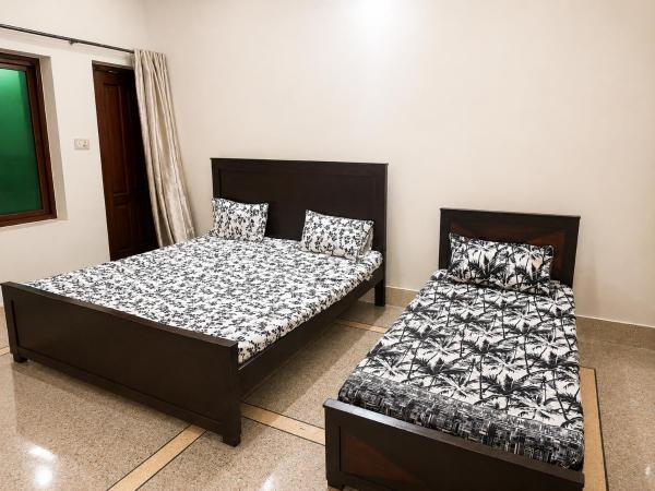 Timber Box Hostels - Islamabad