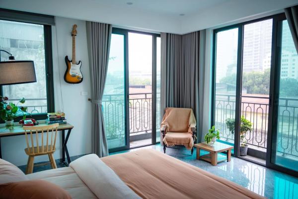 Sunlit Vintage Home, Music, Cozy, Stylish - Hanoi
