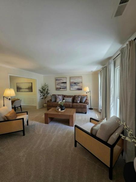 Spacious & Luxury Retreat Home In Waldorf - Waldorf, MD