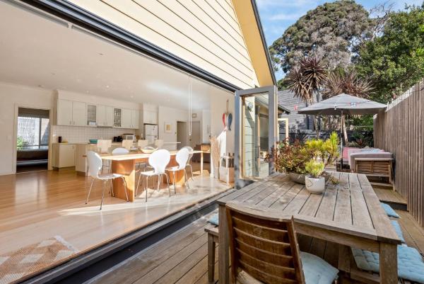 Kassandra - Point Lonsdale