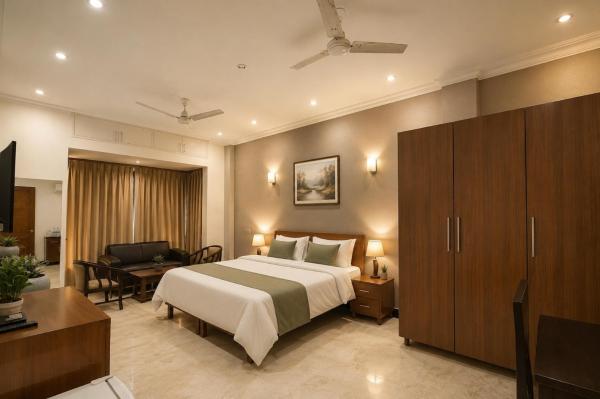 Hotel Heaven Silk 108, Near Galleria Market & Phase I Metro - Gurugram