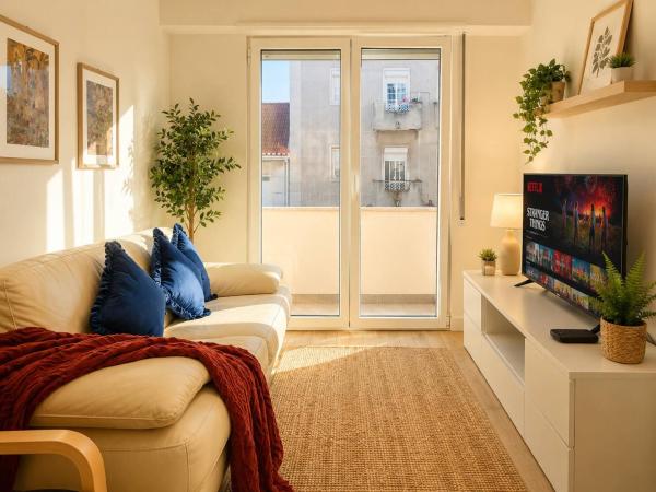 Charming 2-bedroom Apartment In Almada, Near Lisbon - Almada