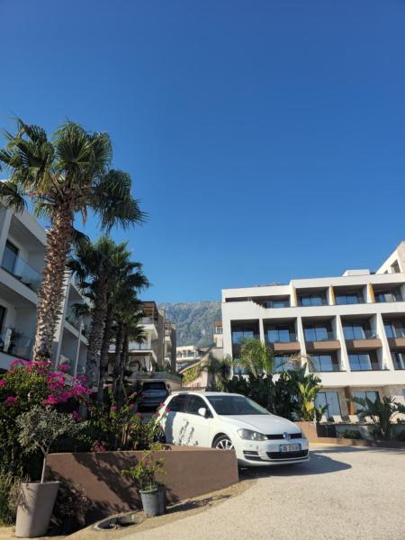 Crystal Coast Beachfront Apartment - Dhërmi