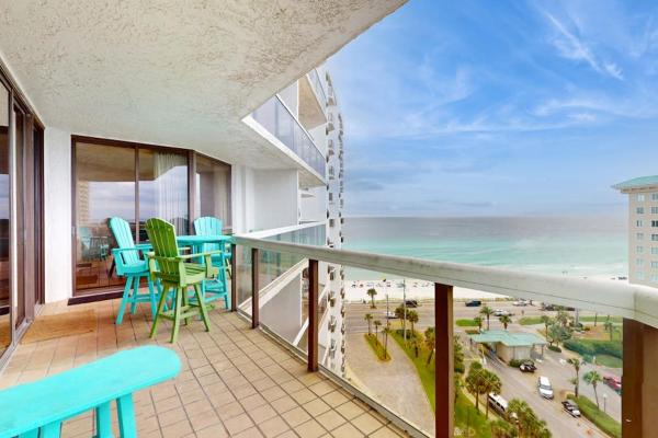 Cheerful 10th Floor Condo With Shared Pool & Hot Tub Wifi And Central Ac - Miramar Beach, FL