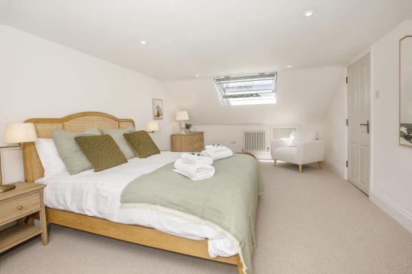 St Olaves House Sleeps 10 - York