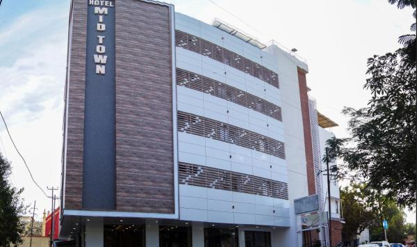 Hotel Midtown - Vadodara