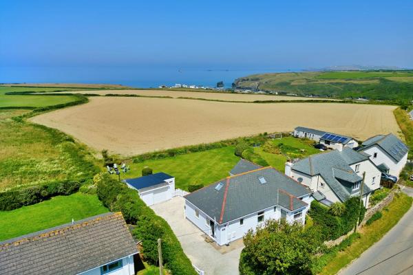 The Coast House, Porthcothan - Constantine Bay