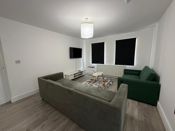 Serene 2-bdr Maisonette - Wolverhampton