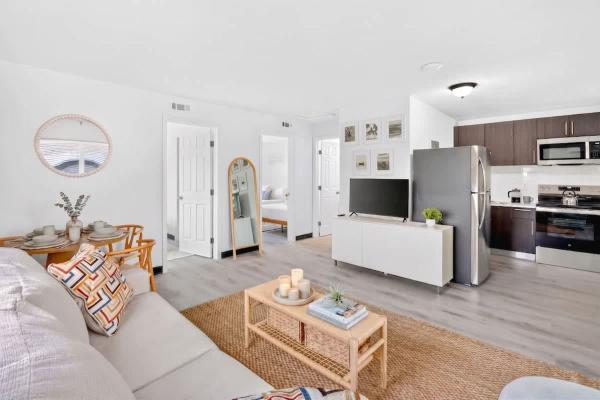 Comfortable 2br Near Beach & Cruise Port - Fort Lauderdale-Hollywood Airport (FLL)