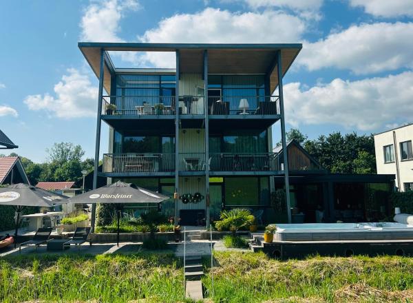 B&b Veluwemeer, Jacuzzi, Swim Spa, Sauna, Steam Bath And Sandy Beach - Putten