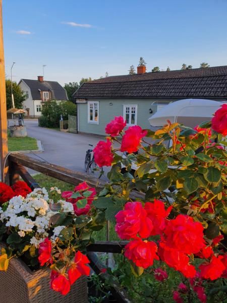 Gästhus I Centrala Nybro I Anslutning Till Boningshuset - Nybro