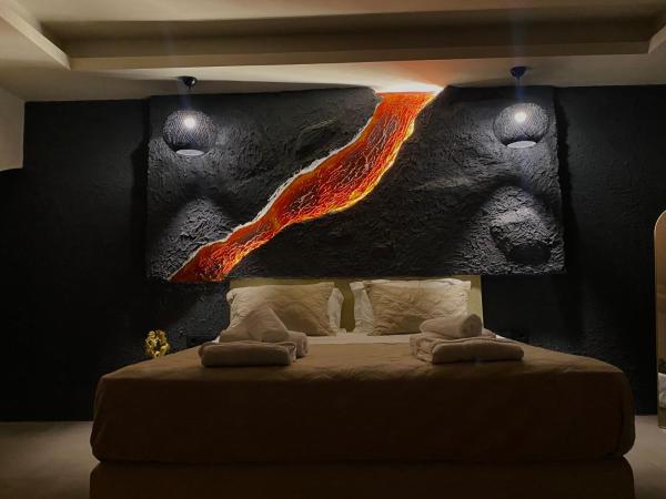 Bevimar Suites With Private Pool And Jacuzzi - Oia