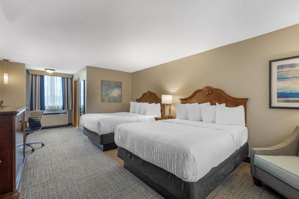 Best Western Plus Dubuque Hotel And Conference Center - Dubuque, IA