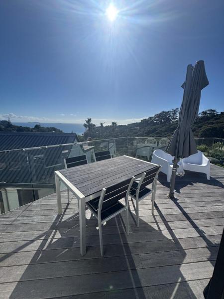 Superior Seaview Villa - Waiheke Island