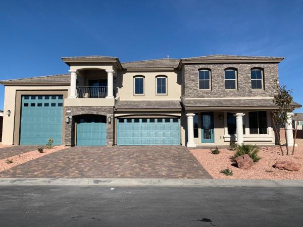 Luxury House Master Room - Las Vegas, NV