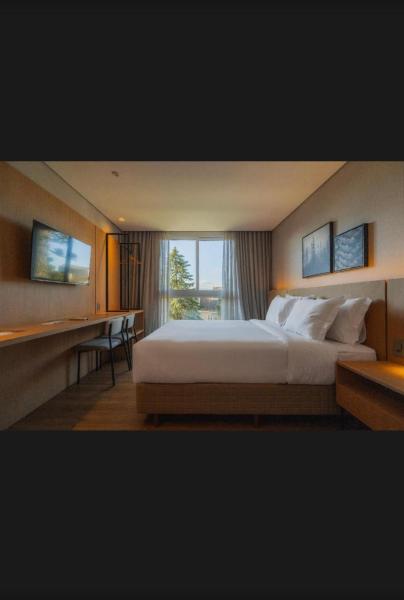 Quarto Em Hotel 4 Estrelas Golden Tulip - Gramado