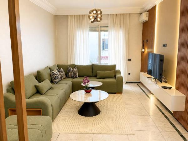 Stunning 2br Seaside Apartment & Pool - Casablanca