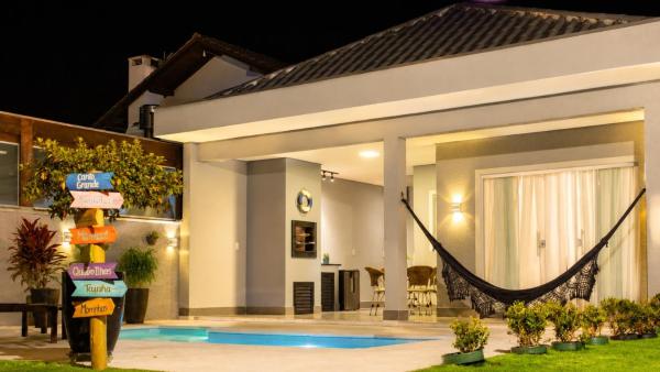 Grey House Refúgio Com Piscina Aquecida A 250 Metros Da Praia Até 8 Hóspedes - Bombinhas