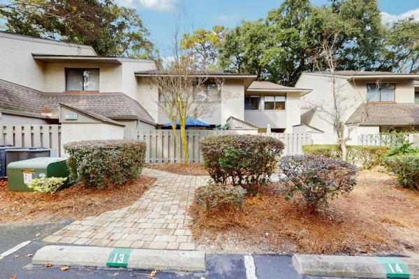 Stones Throw 15 - Hilton Head Island, SC