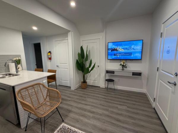 Modern Rangeview Stay Near Ymca & Cineplex Cinema - Calgary