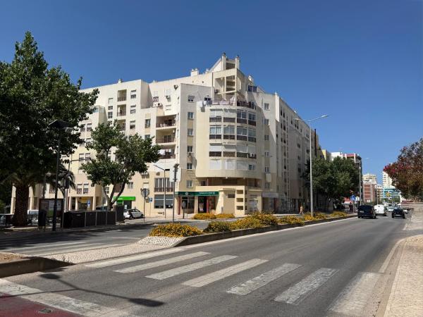 Edificio Nau B - Armação de Pêra