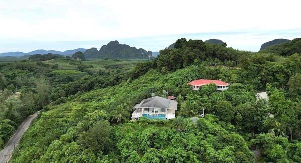 The Sunny Hill Estate Sea Views And Helipad - Koh Lanta