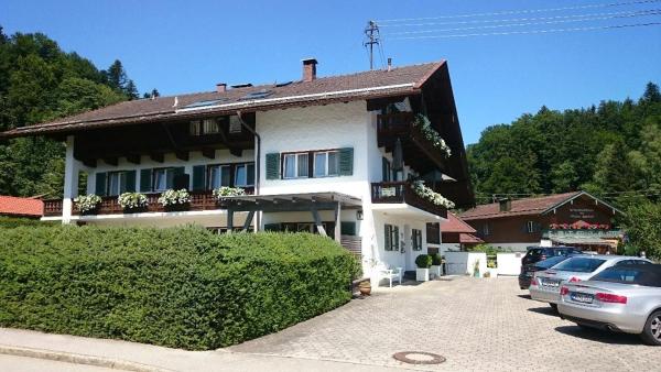 Gästehaus Margarete Bed & Breakfast - Tegernsee