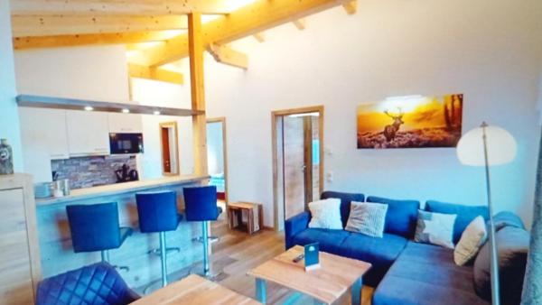 Wonderful And Spacious Property In Passy - Passy