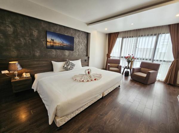 Moon Hotel 66 Bui Thi Xuan - Hanoi